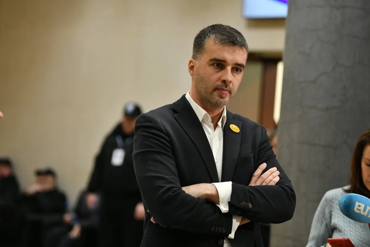 Manojlović: Ministar Selaković sprovodi partijsku okupaciju kulture ...