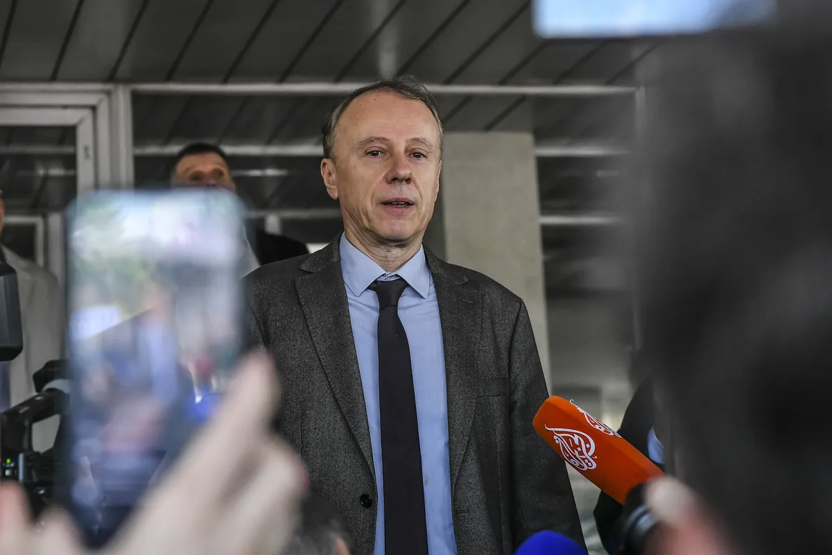 Rektor Beogradskog univerziteta objasnio za šta je tražena dozvola za ...