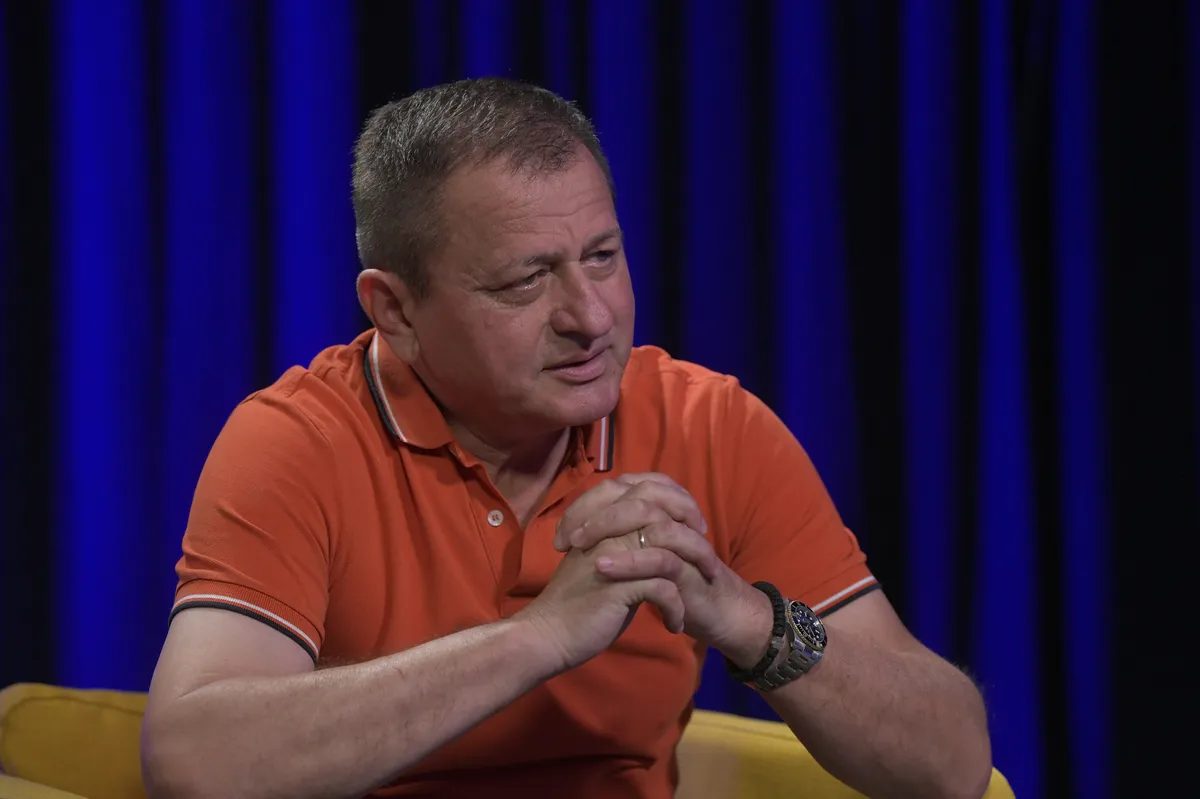 Pevač Rade Lacković sinu i ćerki otvorio po hotel - nova.rs