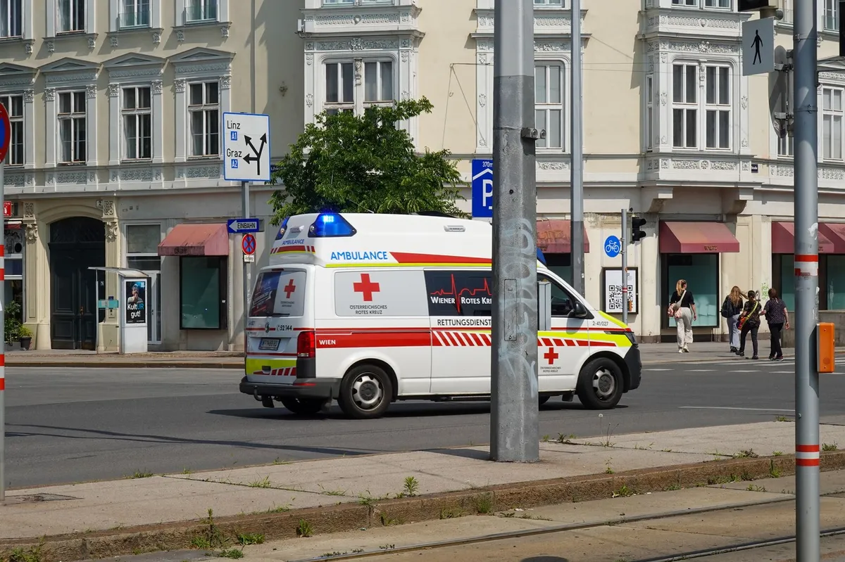 Beba umrla od toplotnog udara - nova.rs