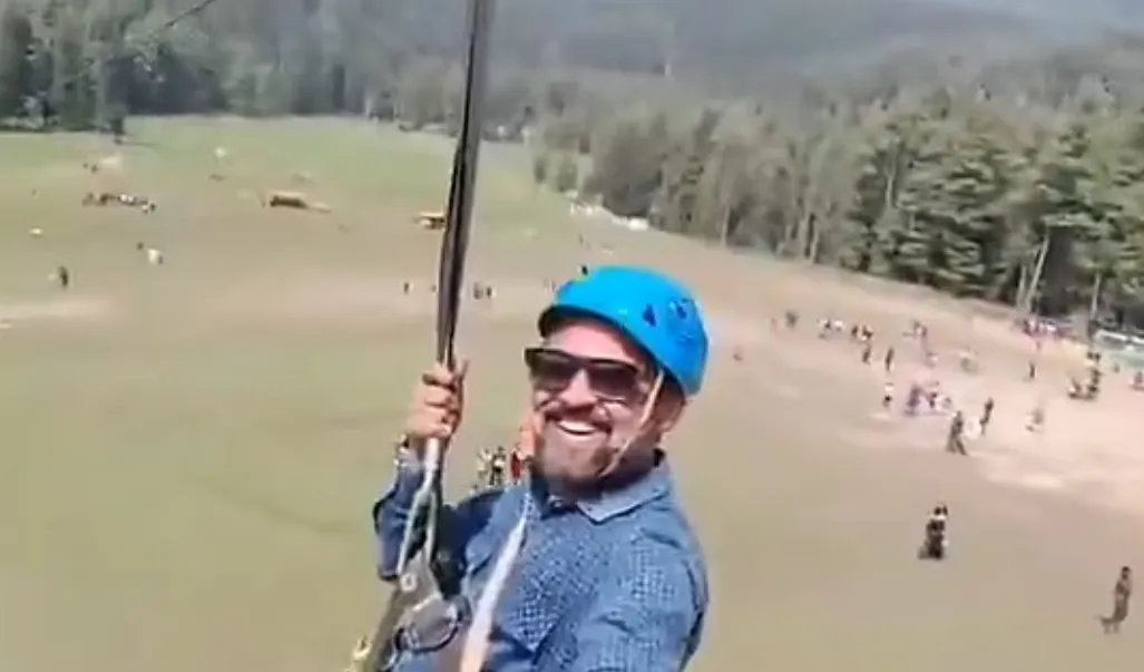 Turista sa zip-lajna snimio teroristički napad u Kašmiru: 26 mrtvih ...
