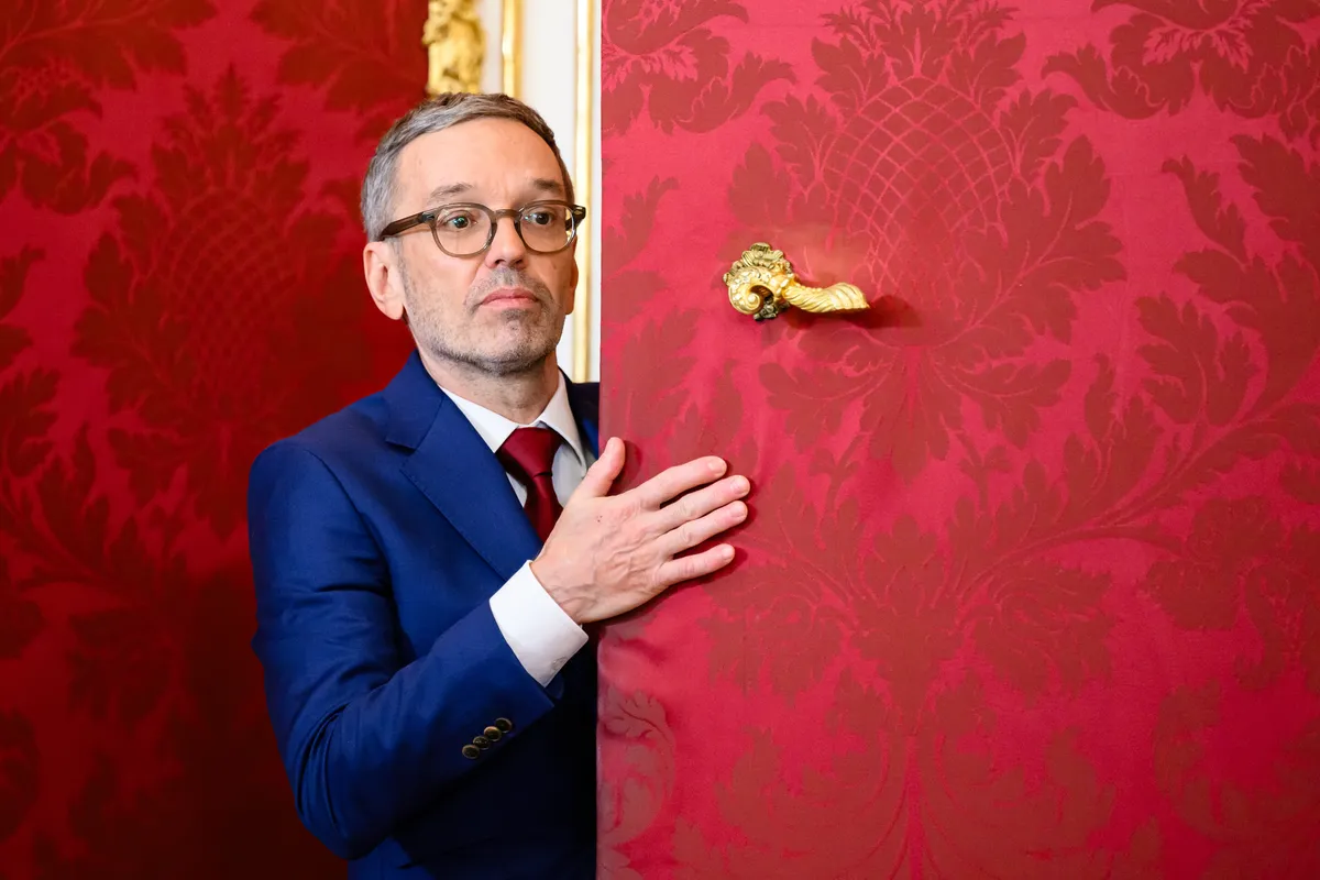 Herbert Kikl lider ultradesničara želi da formira vladu u Austriji ...