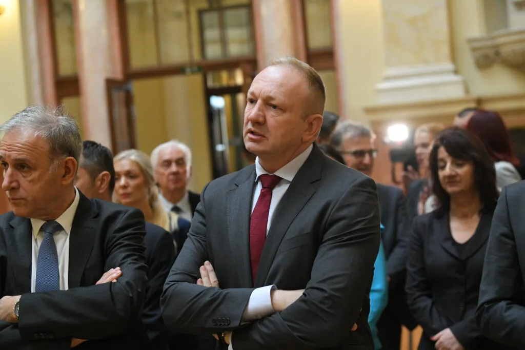 Đilas: Zaustaviti ludilo aktuelne vlasti, ne prezaju ni od čega kako bi ...