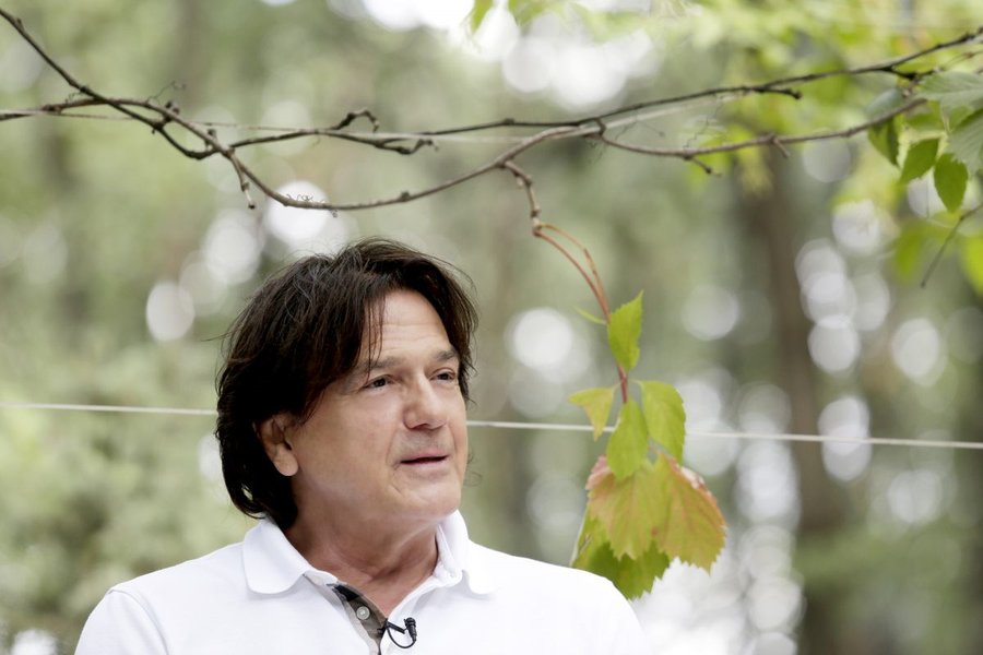 Zdravko Čolić potiče od knezova: Pevač je očevinu posetio samo jednom ...