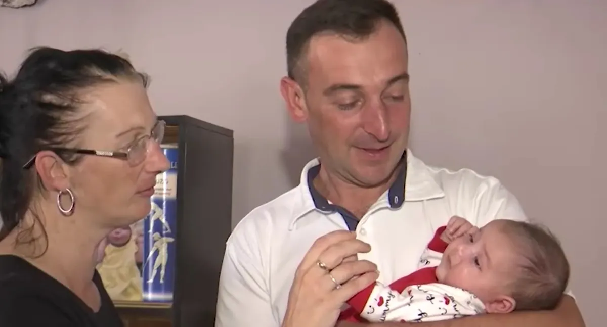 Lana je prva beba koja se rodila u Velikom Krčimiru i neće imati sa ...