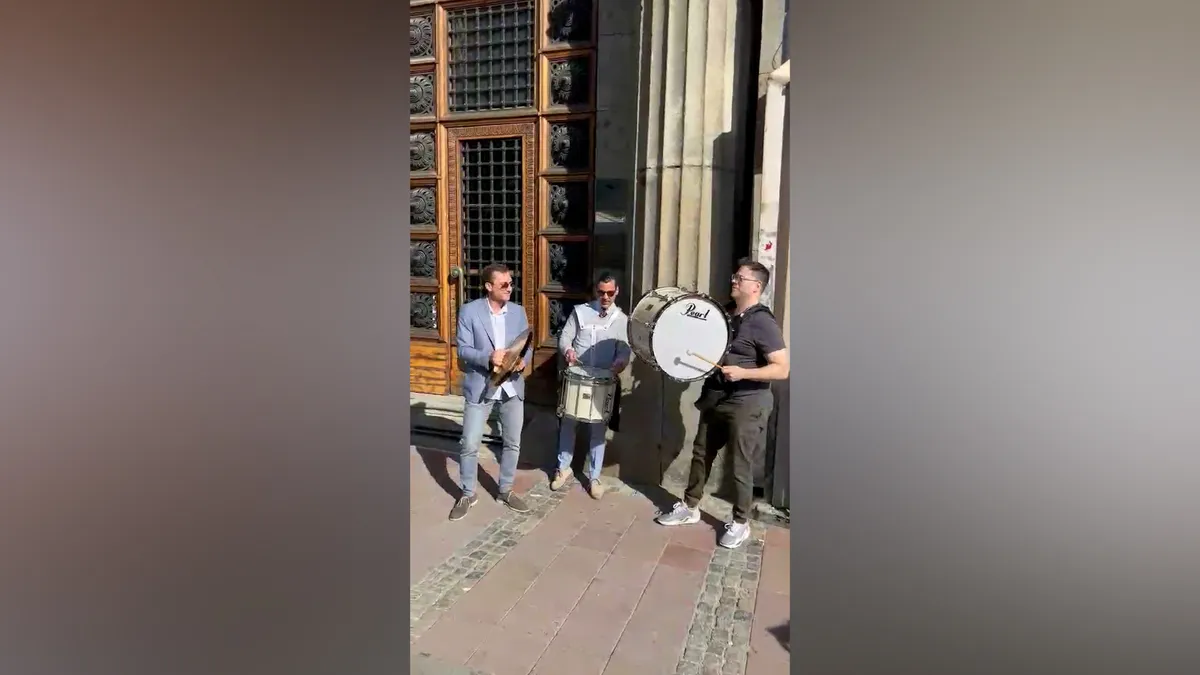 VIDEO Beogradska filharmonija ponovo "budila" Ministarstvo kulture ...