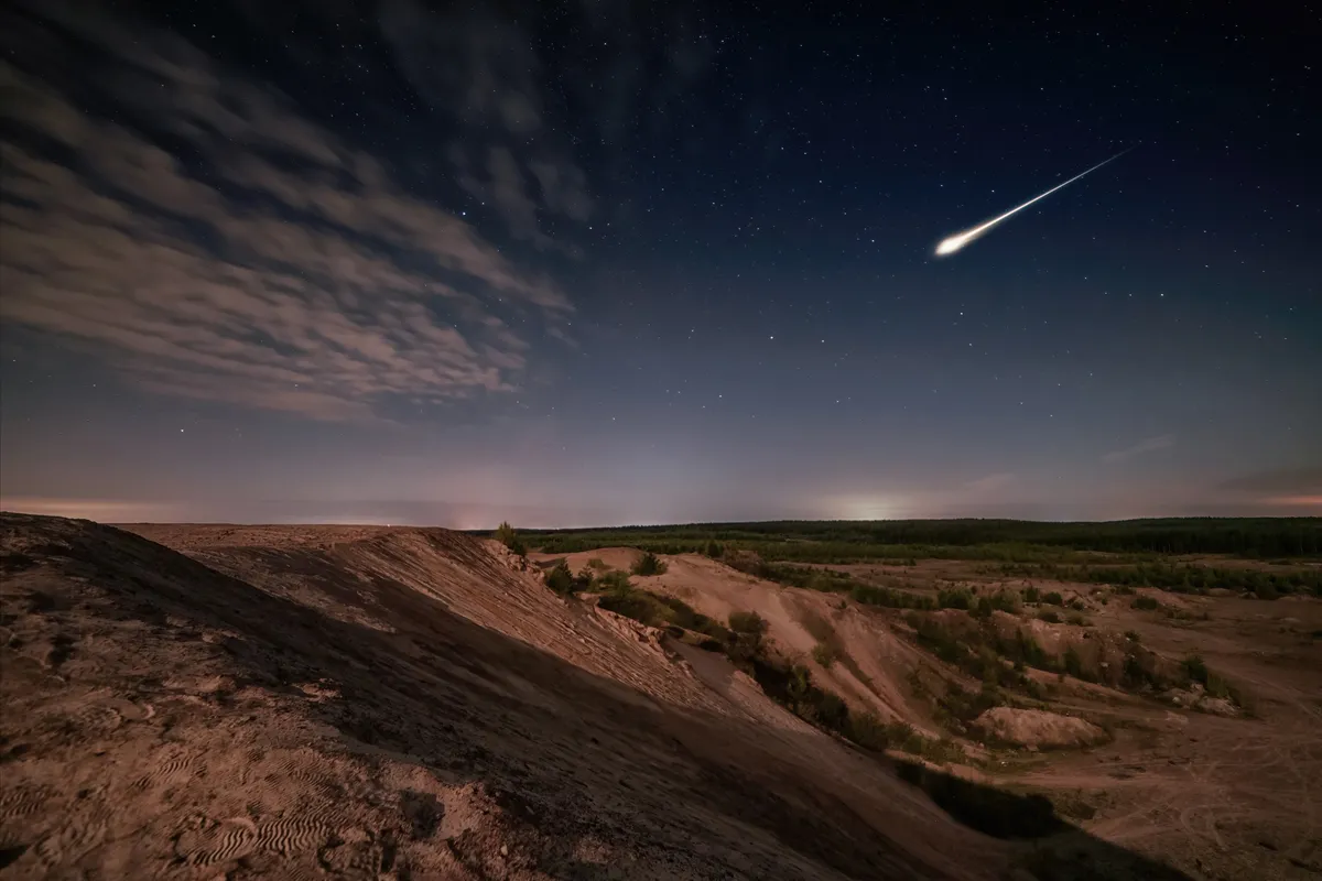 Meteoroid udario u Zemljinu atmosferu: Nestvaran prizor na nebu iznad ...