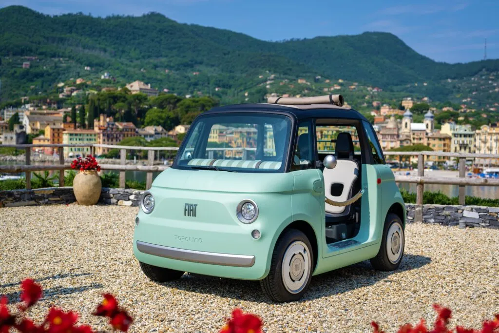 Da niste malo preterali? Fiat predstavio novi Topolino, a svet je ...