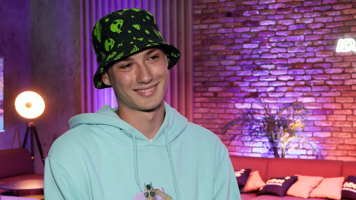 Wajz nakon snimljenog spota: "Ova pesma sam ja" VIDEO - nova.rs