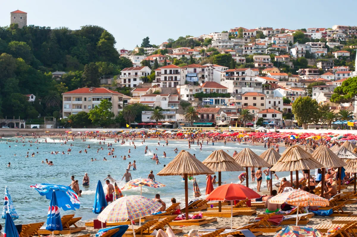 Crna Gora uvodi nova pravila ponašanja za turiste - ako vas zateknu na ...