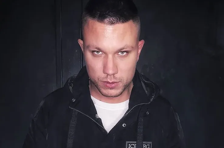 Relja Popović objavio novu pesmu i eksplicitan spot