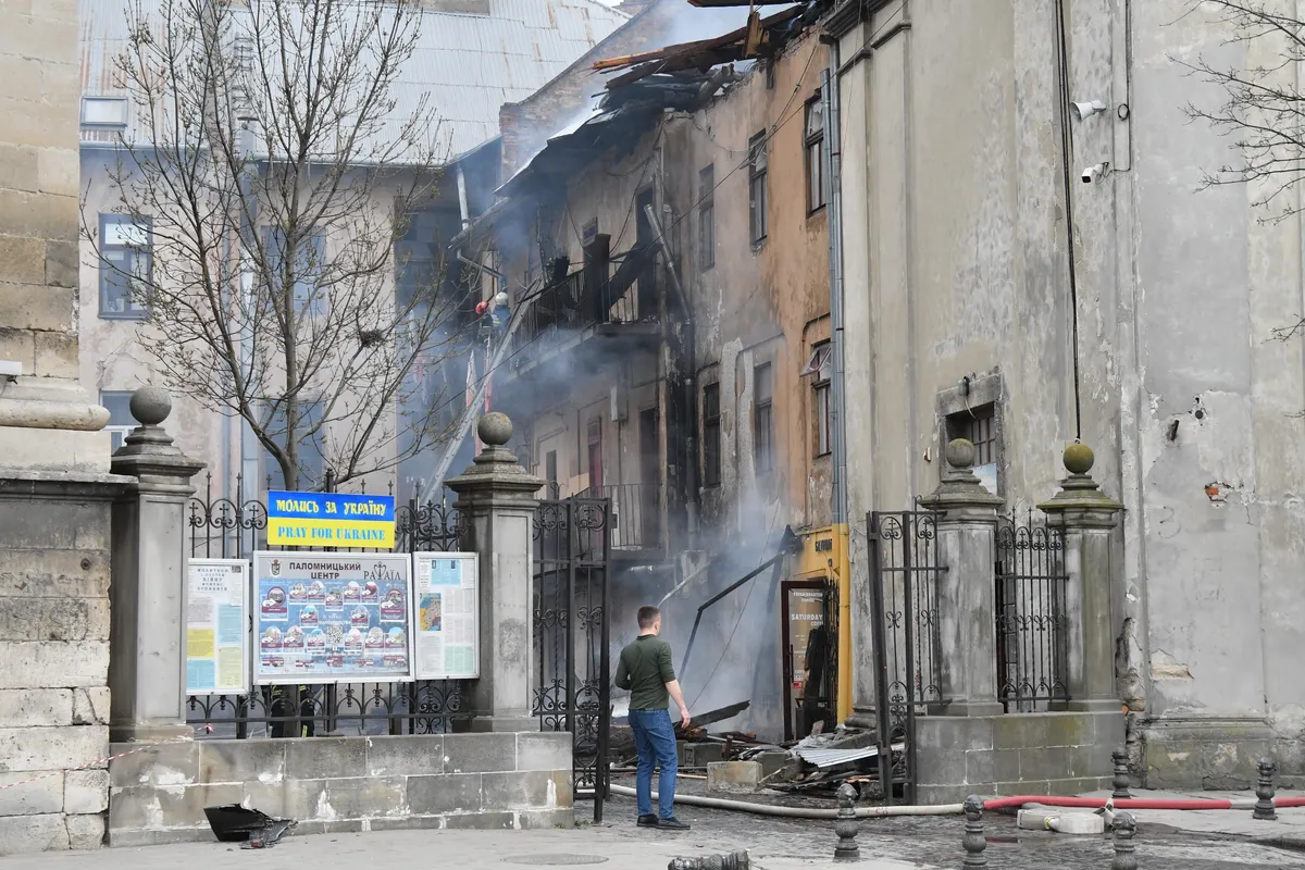 Najmanje 10 mrtvih, a više desetina ranjeno u ruskim napadima na ...