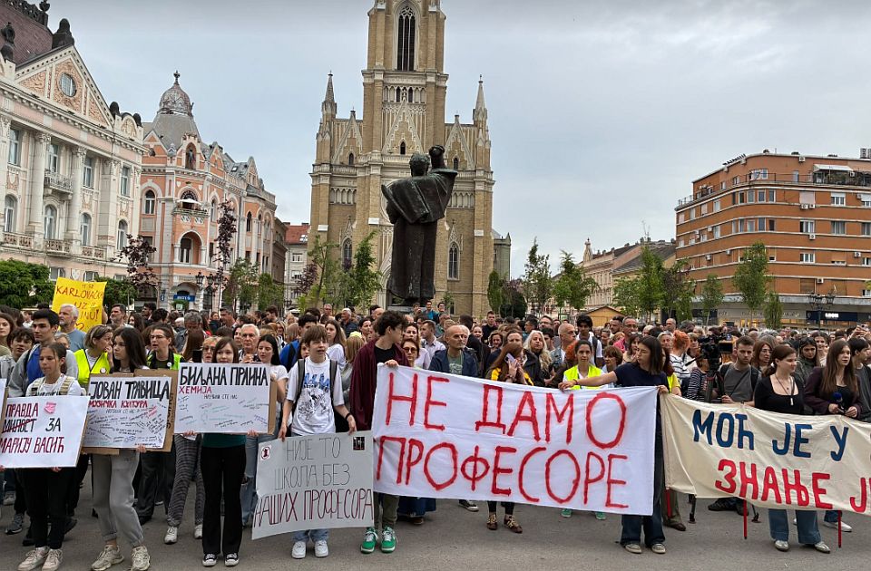 Niz javnih ličnosti podržao Jovinu gimnaziju - nova.rs