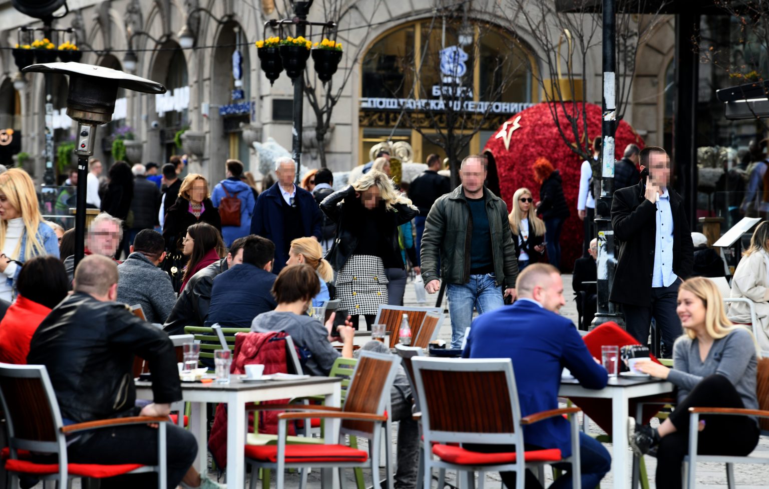 Bašte kafića, restorana u BG šire uz saglasnost stanara