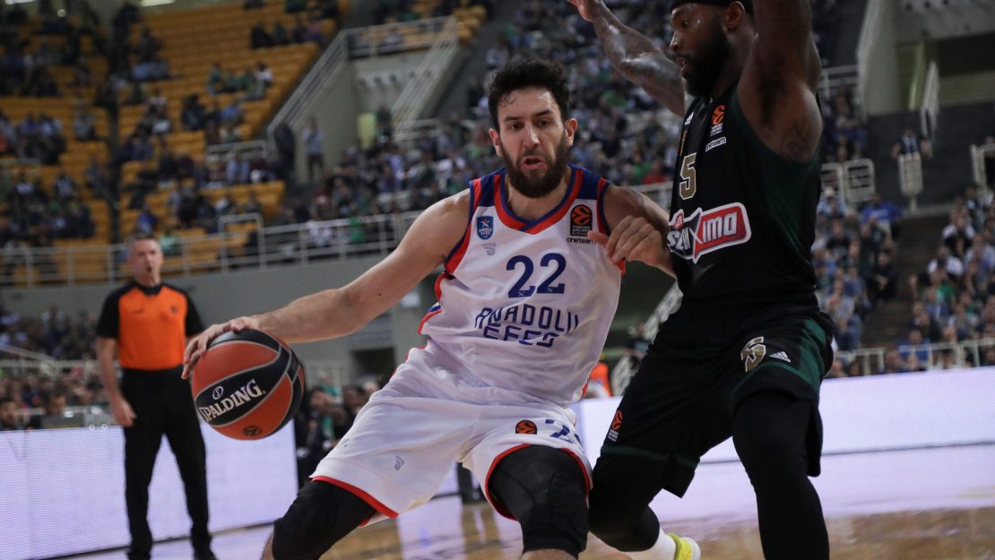 Micić dominantan u pobedi Efesa nad Turk Telekomom