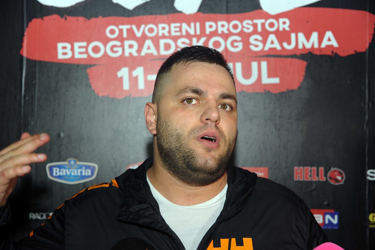 Coby zasvirao frulu: Bora Dugić se trese