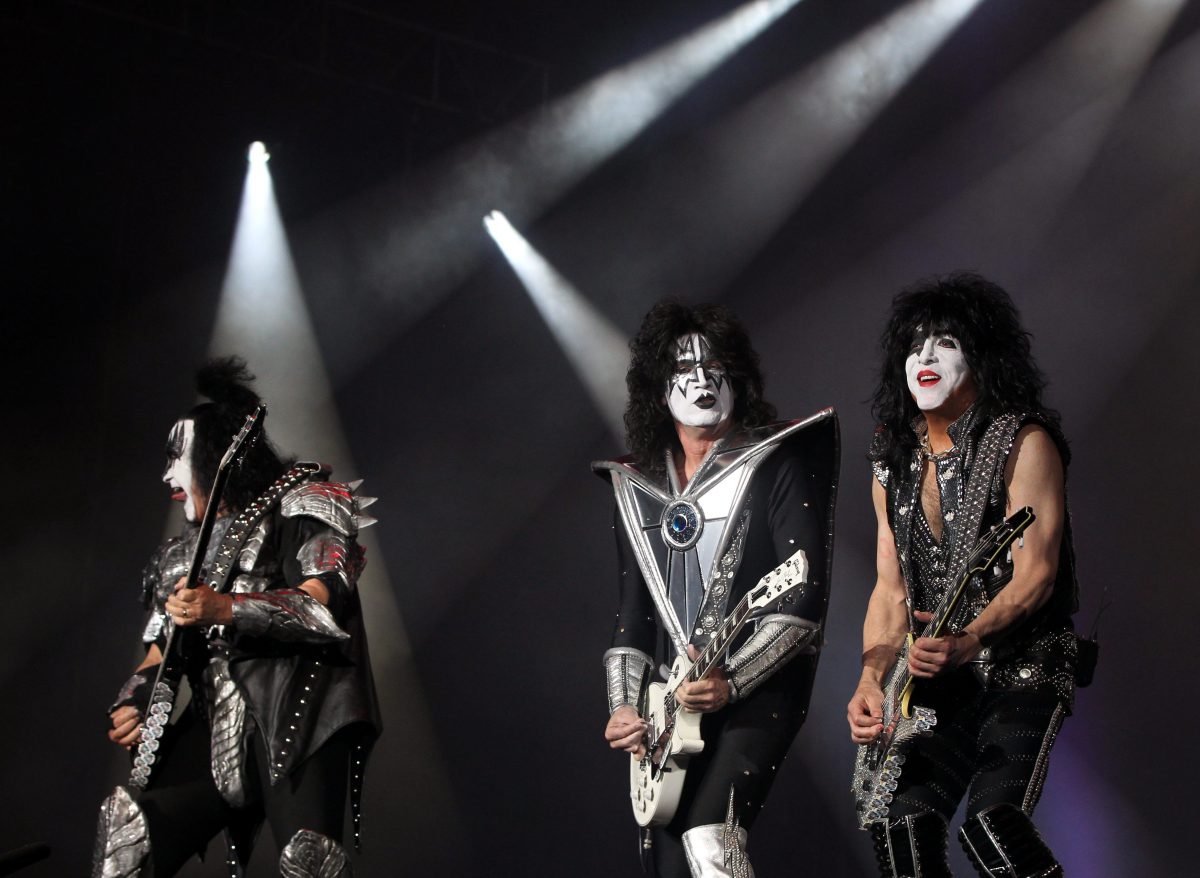Grupa "Kiss" u spotu s fanovima: Šaljite snimke iz karantina