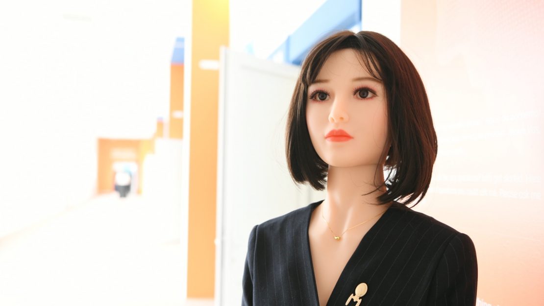 robot Ema Archives - NOVA portal