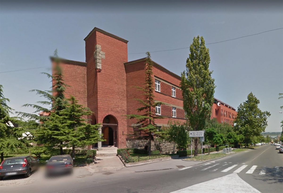 Počela fizička blokada Pravoslavnog bogoslovskog fakulteta