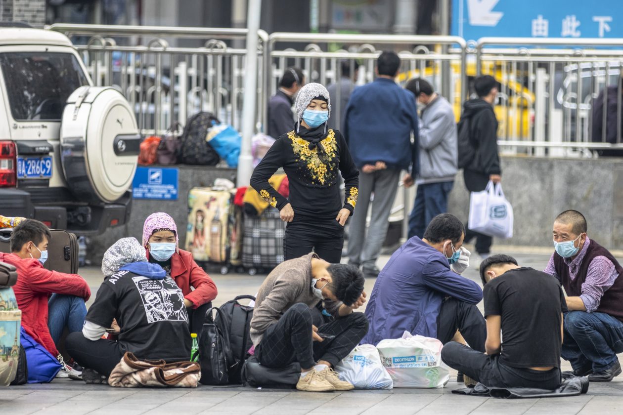 Fejsbuk uklonio 12 miliona objava o koronavirusu i vakcinama