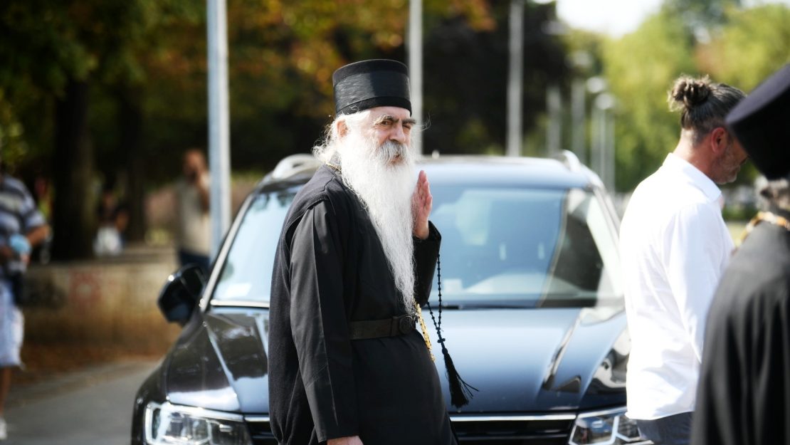 Irinej Bulović ugrozio bezbednost novinara Nova.rs