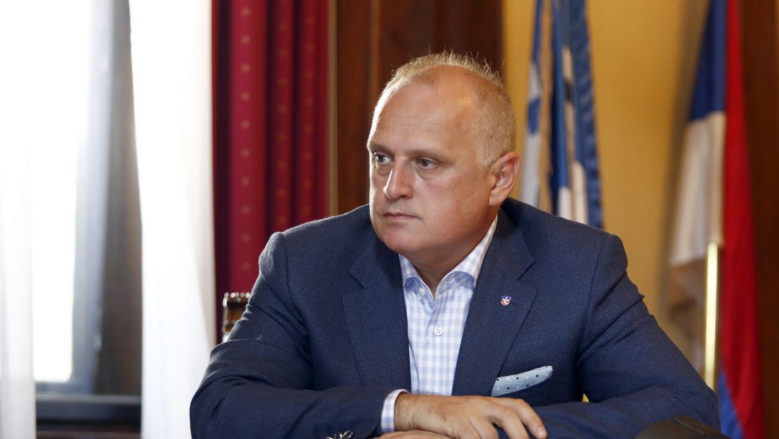 Vesić: Stabilne finansije Grada, odložene neke investicije