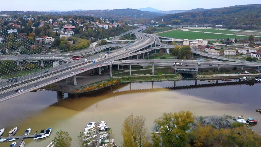 Šta smrdi kod Ade: Teče otrov u centru Beograda