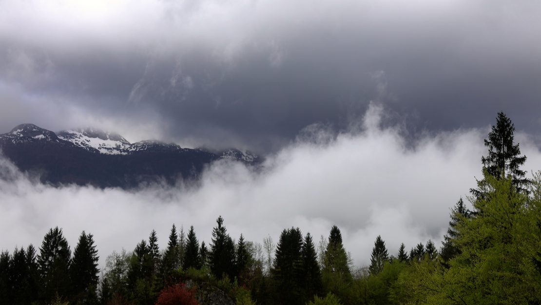 Iako se hvata i prodaje, magla je pre svega prirodna pojava