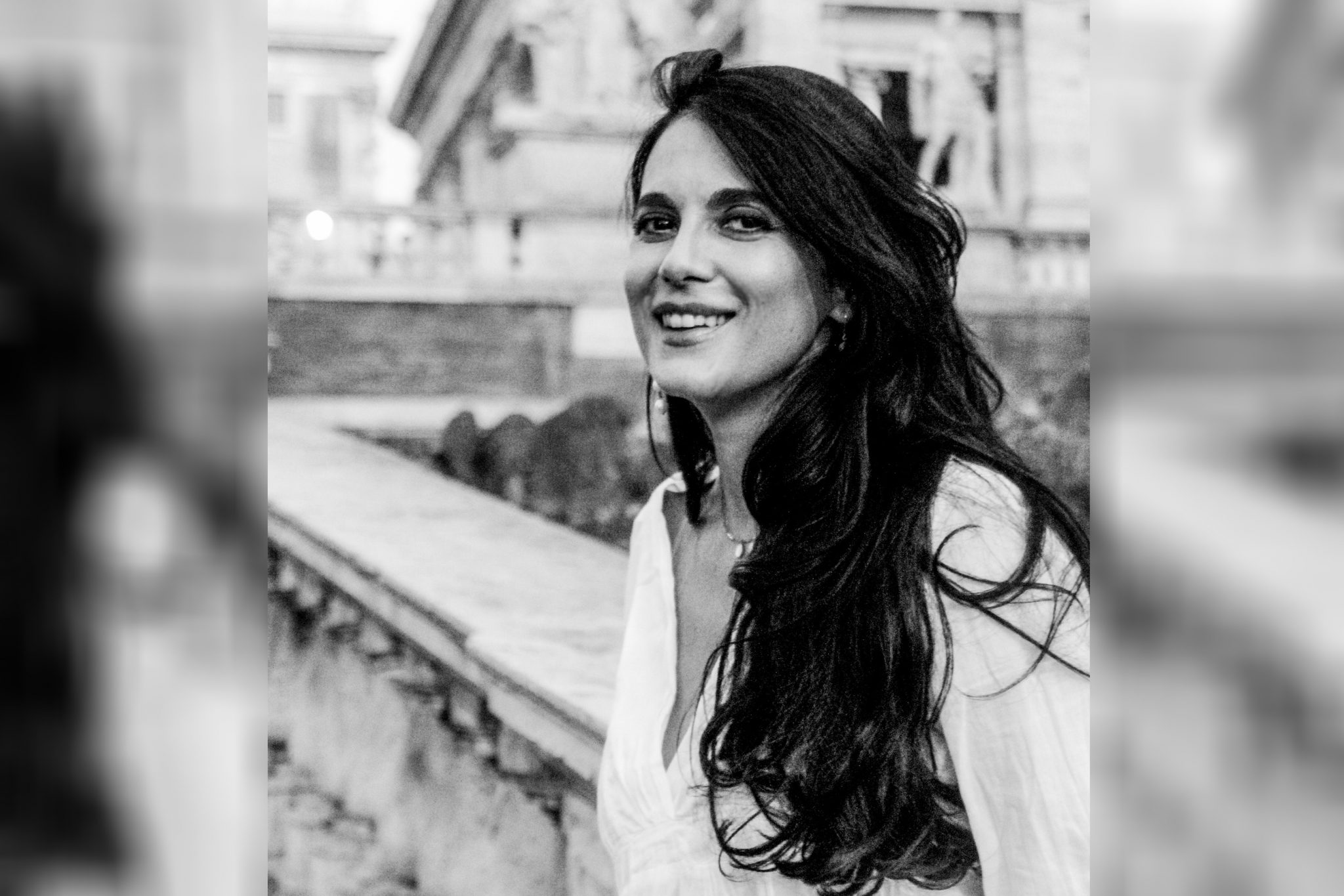 Vjera Mujović: Umetnici u ulozi diplomata