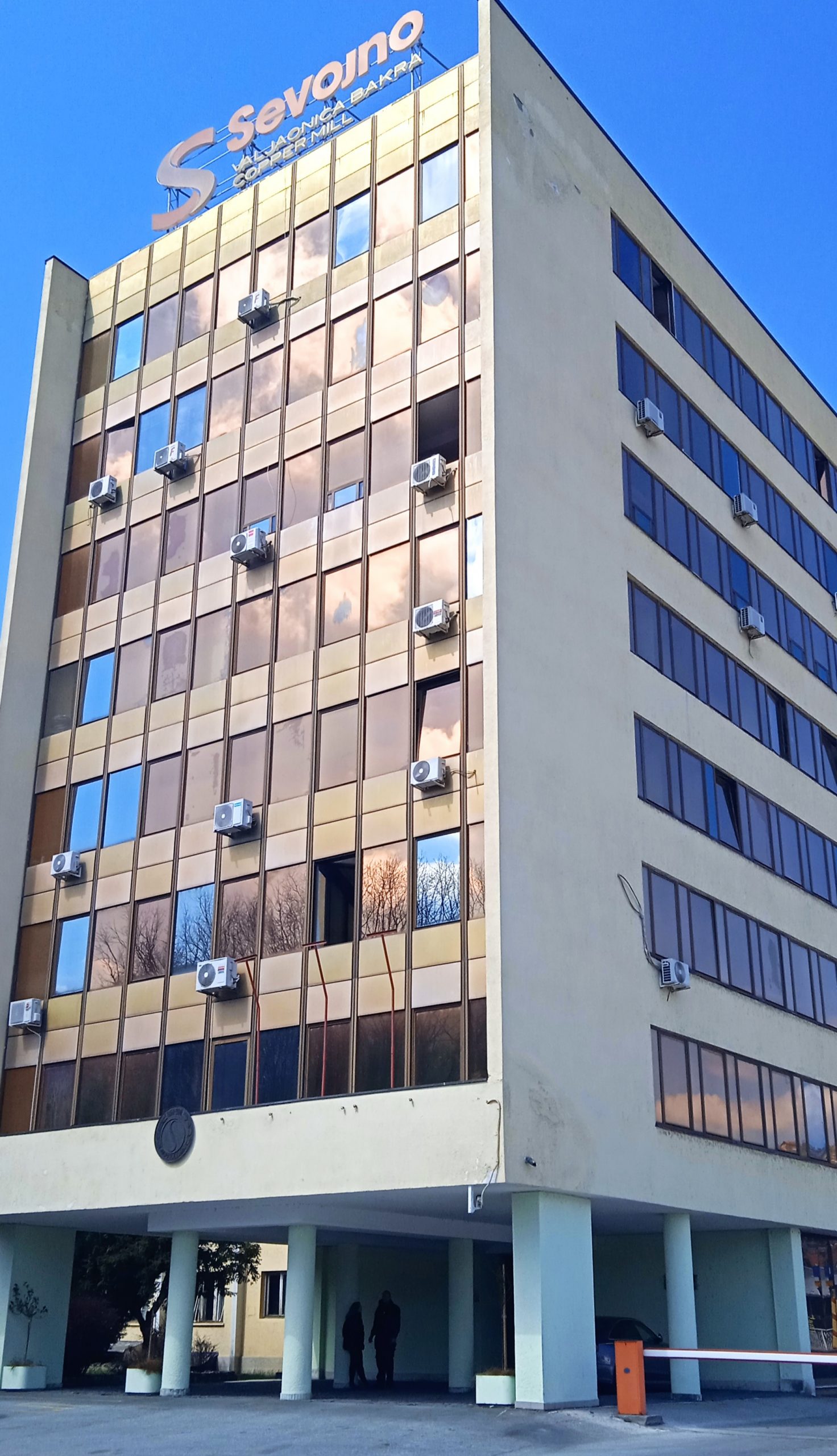 Valjaonica: Zaposlenima koji su se vakcinisali 10.000 dinara