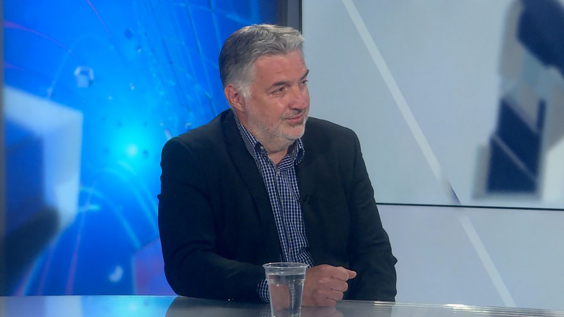 Stojanović: Novi lekovi protiv korone ne znače odustanak od vakcinacije ...