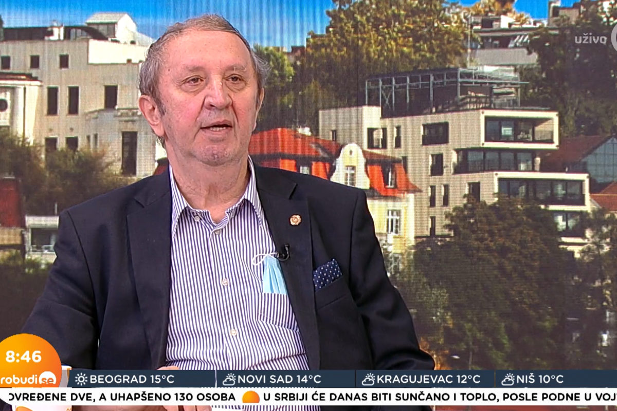 Tanasić: Sa političkih pozicija hoće na silu da menjaju jezik