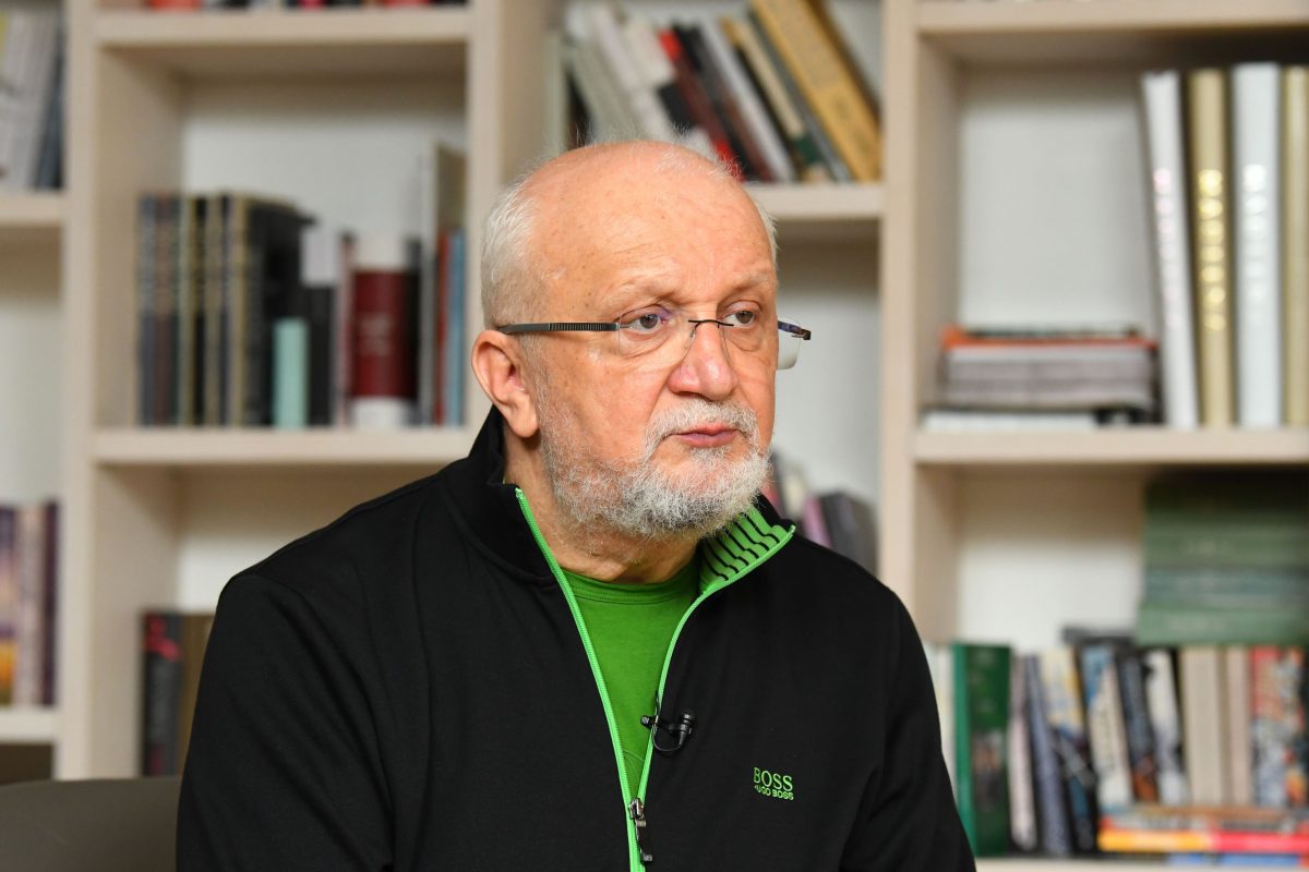 Intervju Haris Pašović: Prvi čin smo igrali u SFRJ, drugi u raspadnutoj ...