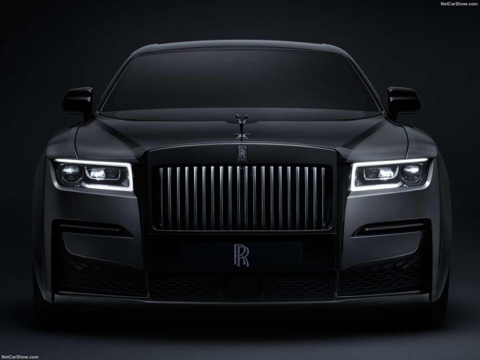 RR Ghost Black Badge je najcrnji automobil i košta mnogo (FOTO)