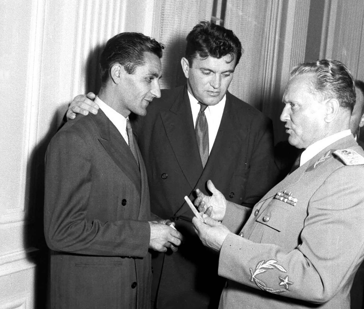 Foto-istorija: Suze Čarlija Čaplina pred Vladimirom Dedijerom