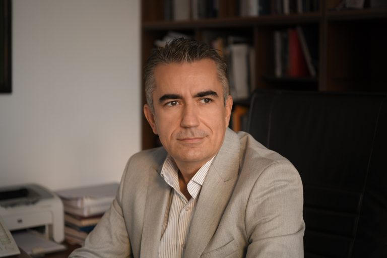 Danijel Sinani izglasan za dekana Filozofskog fakulteta u Beogradu