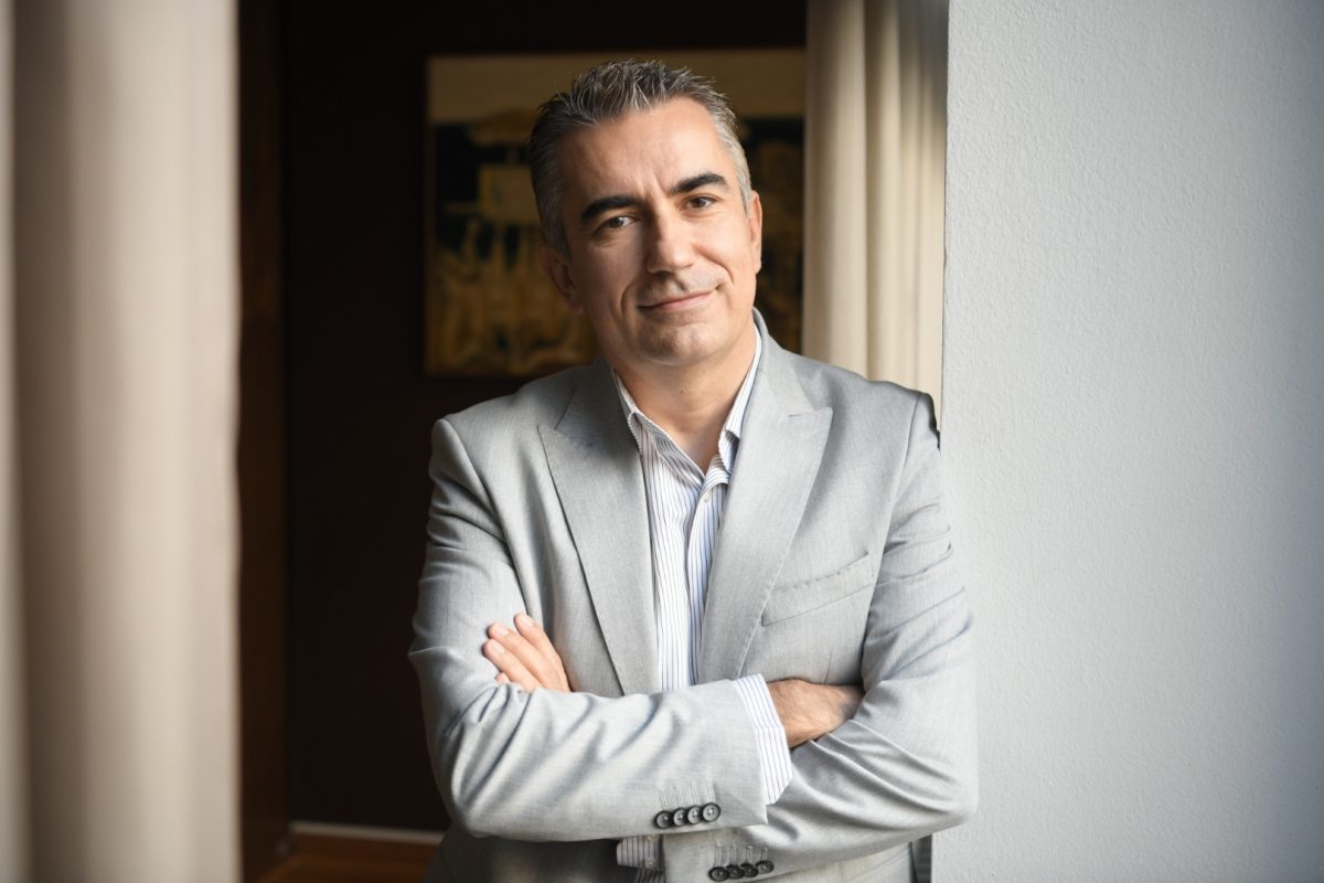 INTERVJU Dekan Sinani: Glasaću da se Malom oduzme doktorat