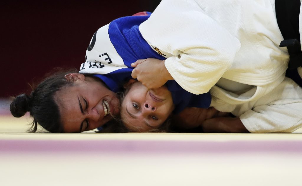 Olimpijska šampionka brutalno pretučena, trener joj batinama unakazio ...