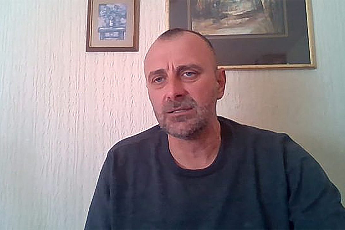 Priveden aktivista Zlatko Kokanović, gađao zgradu Rio Tinta jajima zbog ...