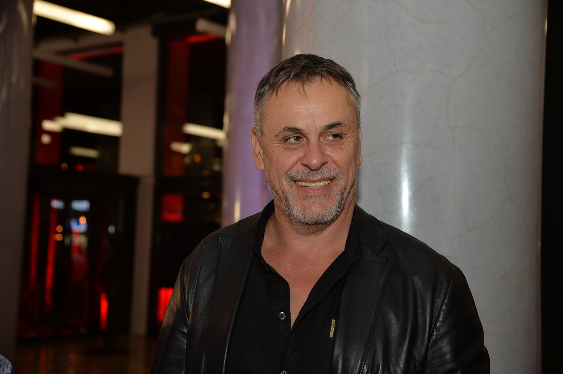 20 godina razlike im nije problem: Branimir Popović je u braku sa ovom mladom glumicom (FOTO)