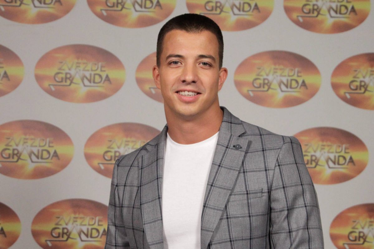 Pevač "Zvezda Granda" otkrio pol bebe, pa priredio neočekivanu veridbu ...