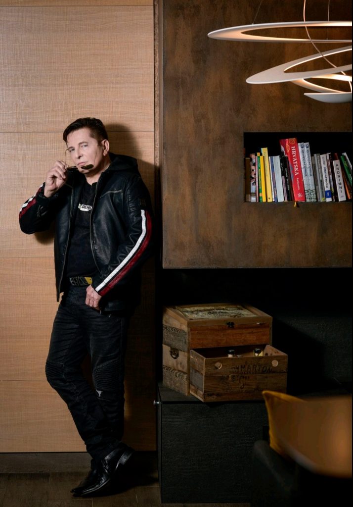 Daniel Popović za Nova.rs: Konstrakta govori o položaju umetnika, kao i ja