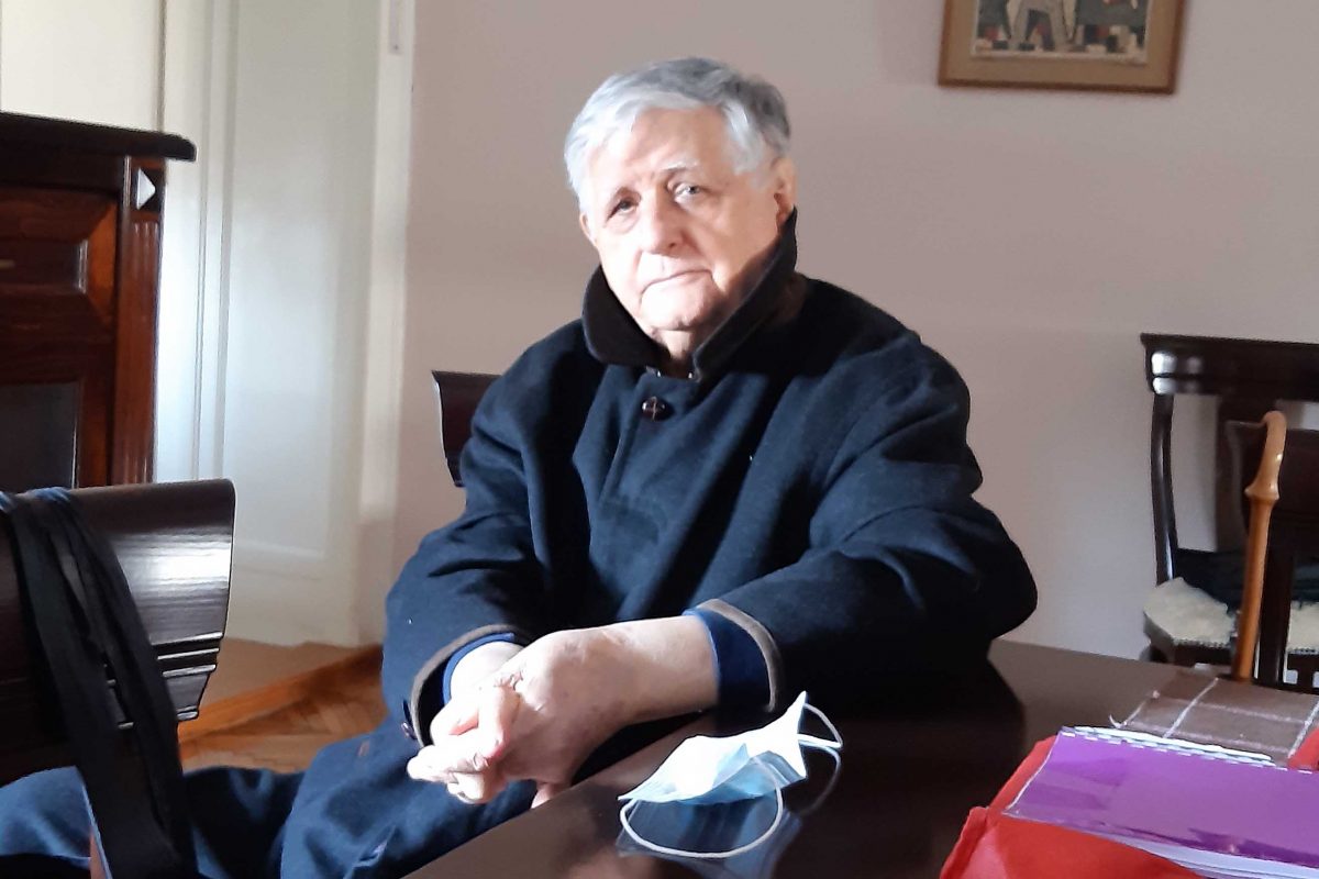 Ivana Dimić o Dejanu Mijaču: Sva pozorišta treba da istaknu crne zastave