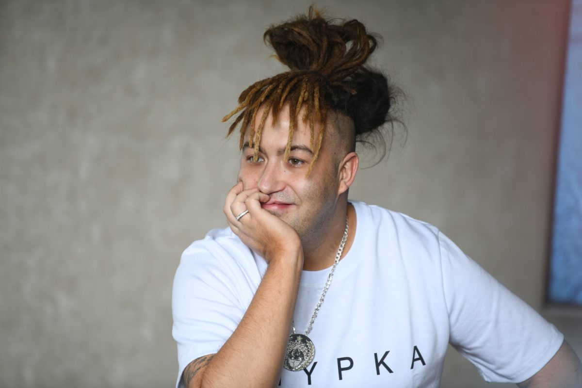 Rasta u novom spotu pokazao devojku: "Emocija je očigledna"