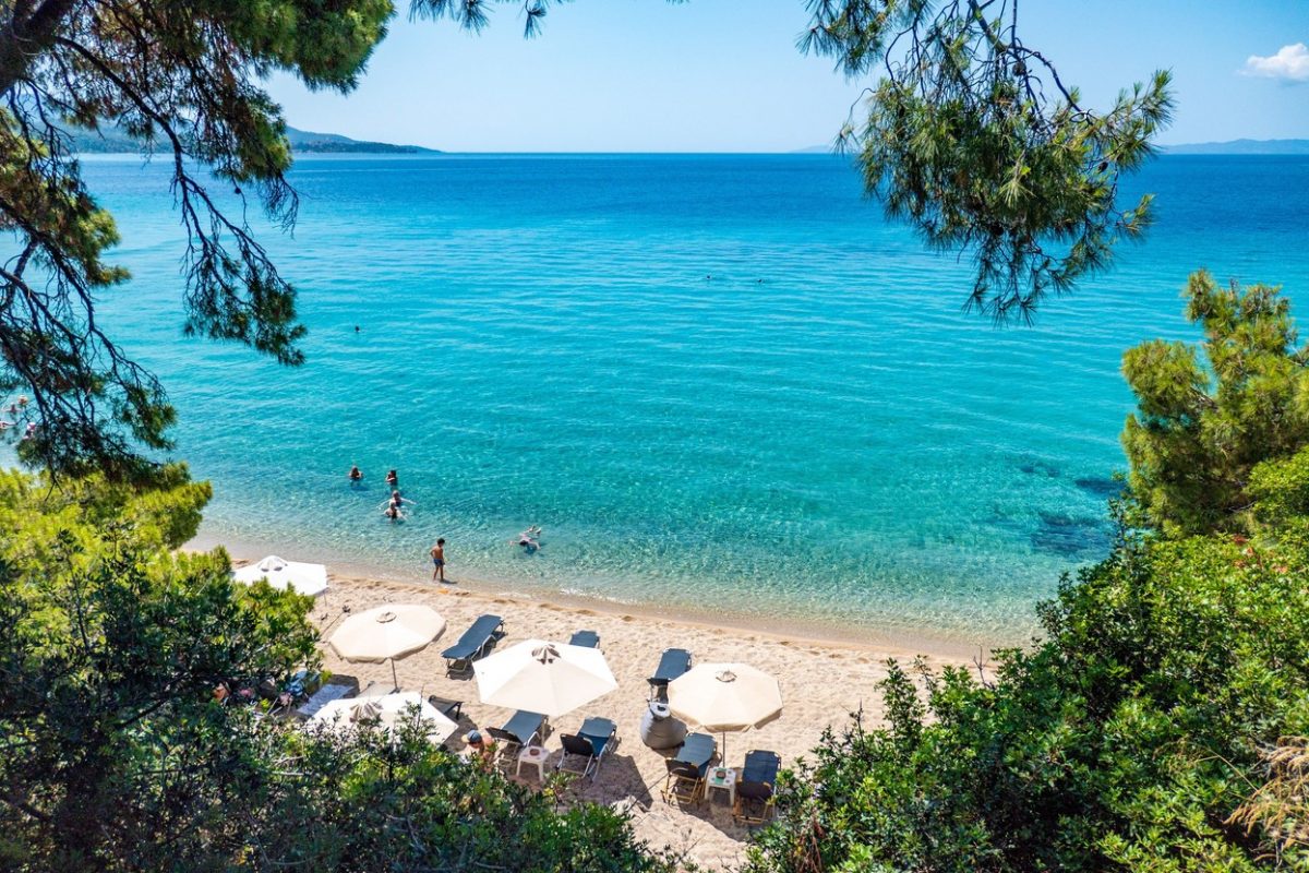 Grčke plaže na kojima ima prirodnog hlada