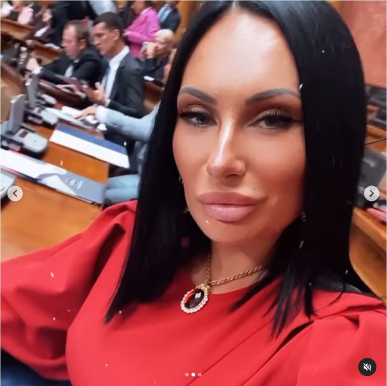 Selfi Staša krši zakon