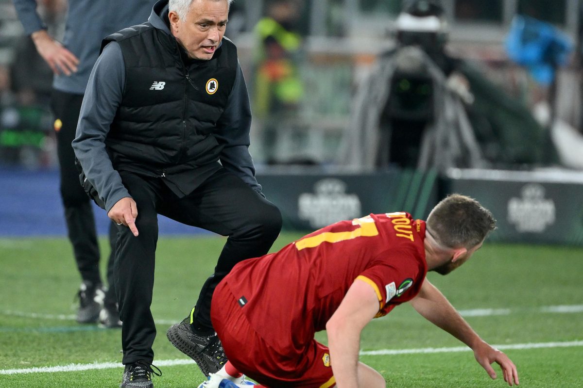 Murinjo postaje najplaćeniji trener u istoriji? Dobio bezobraznu ponudu ...