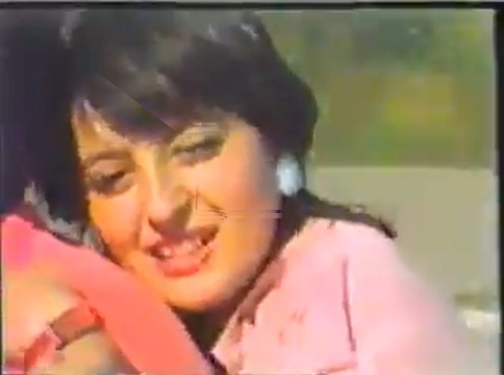 Ovako je izgledala Dragana Mirković pre svih korekcija: Slika stara 38 ...