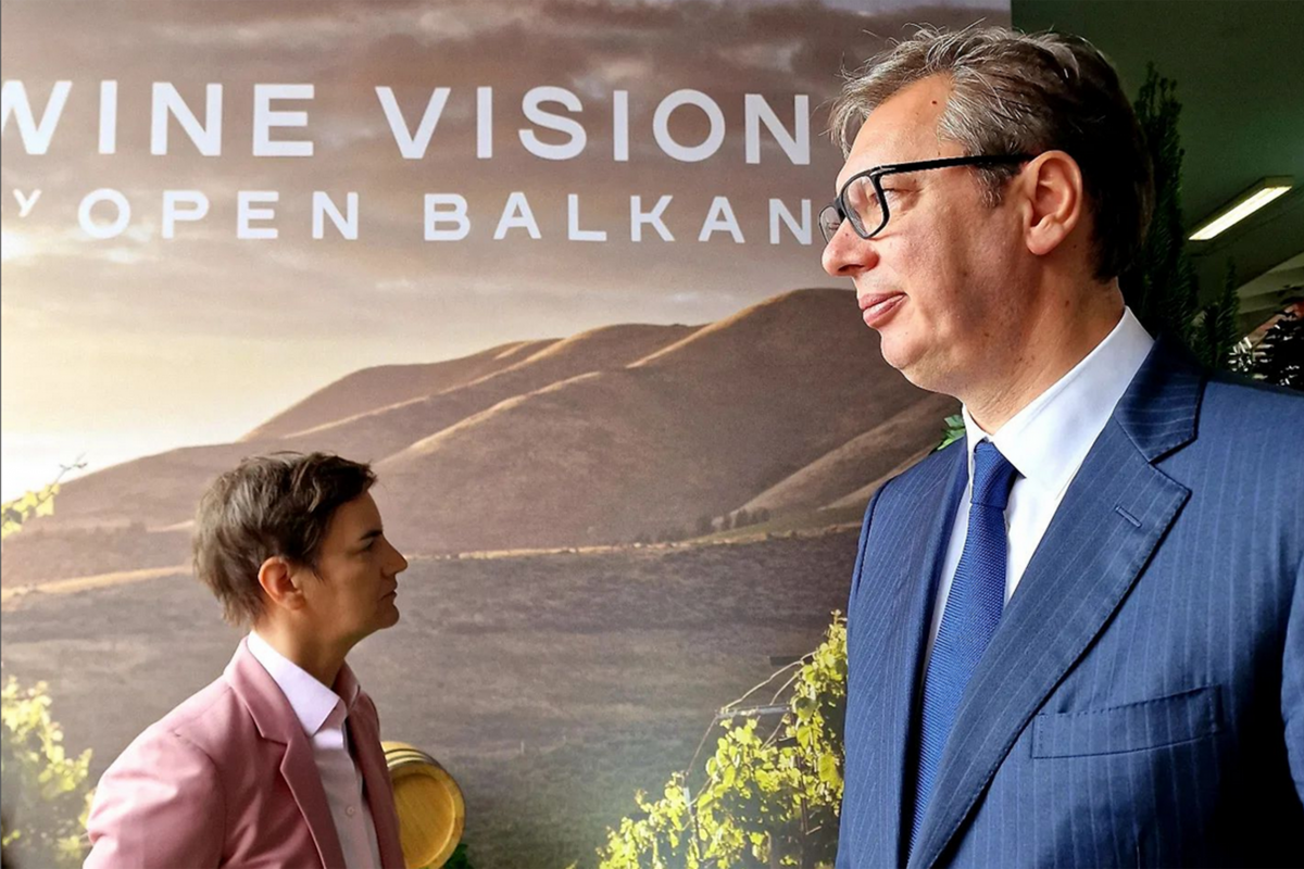 Šta će nam to saopštiti Vučić za 72 sata i zašto Brnabić priča o neslaganju