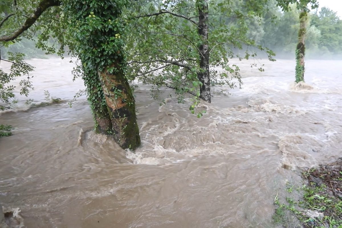 Preti još poplava Hrvatskoj: U Brodu na Kupi apokaliptični prizori VIDEO